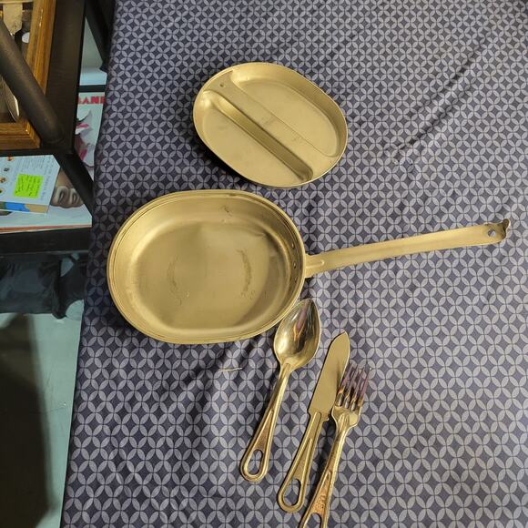 Bags | Vintage 1966 Regal Us Army Vietnam War Era Field Mess Kit With ...